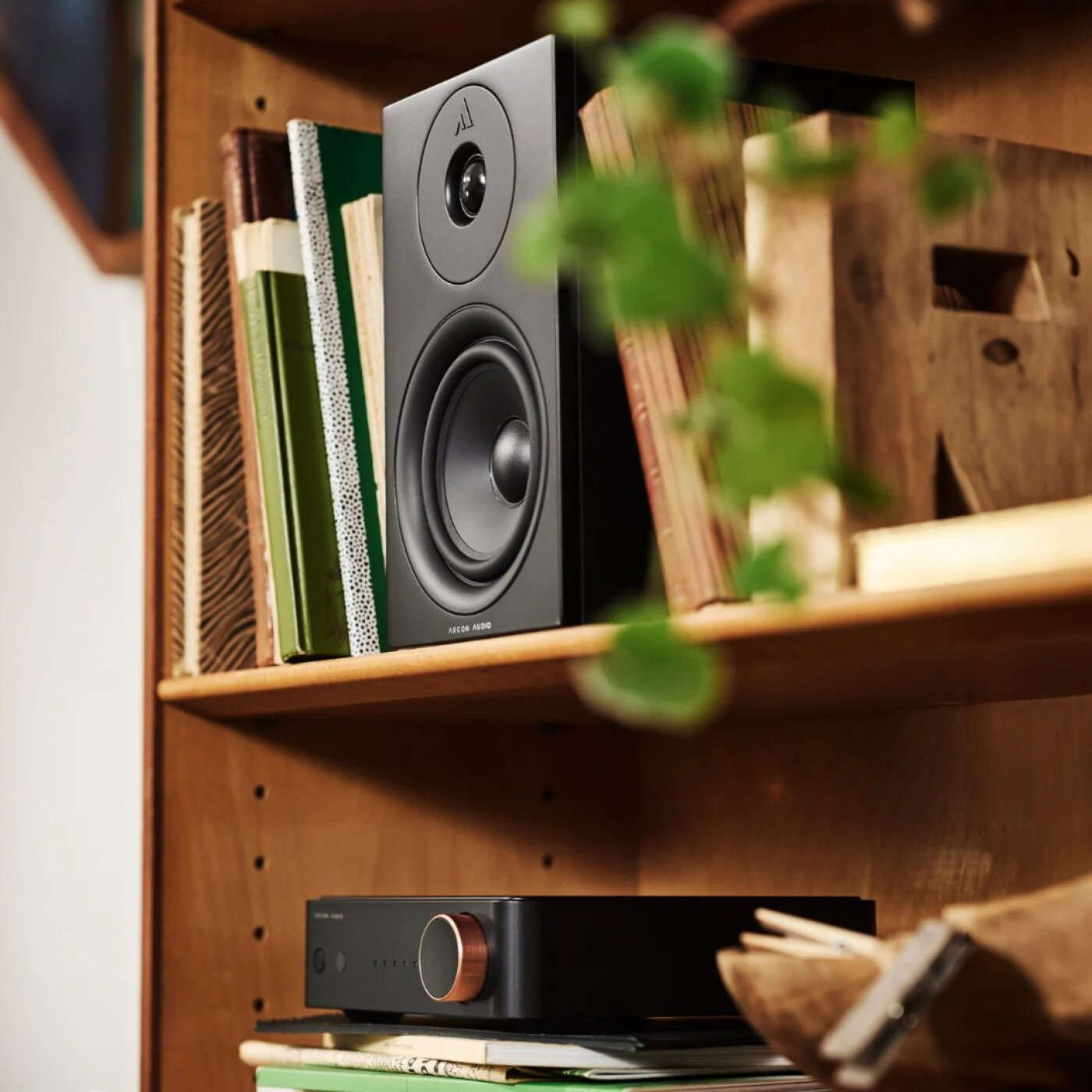Argon Audio Forus 5 - Black (Per Pair) | Hi-Fi+ Benelux